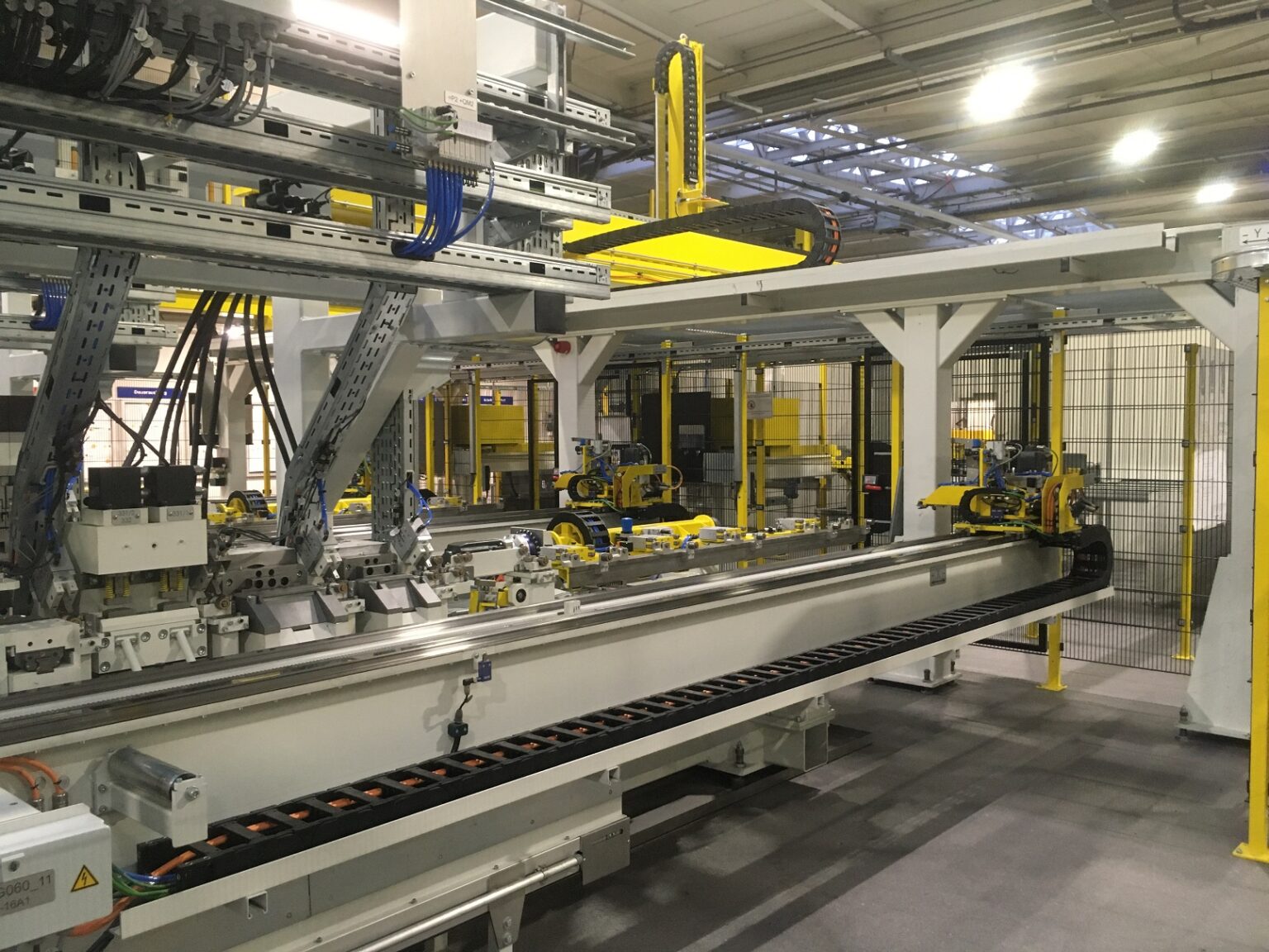 Lasmachine voor het lassen van deurkozijnprofielen en toebehoren - MechDes Engineering